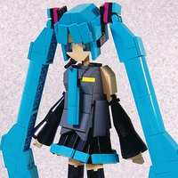 Crunchyroll - Construyendo una Hatsune Miku con fichas de Lego